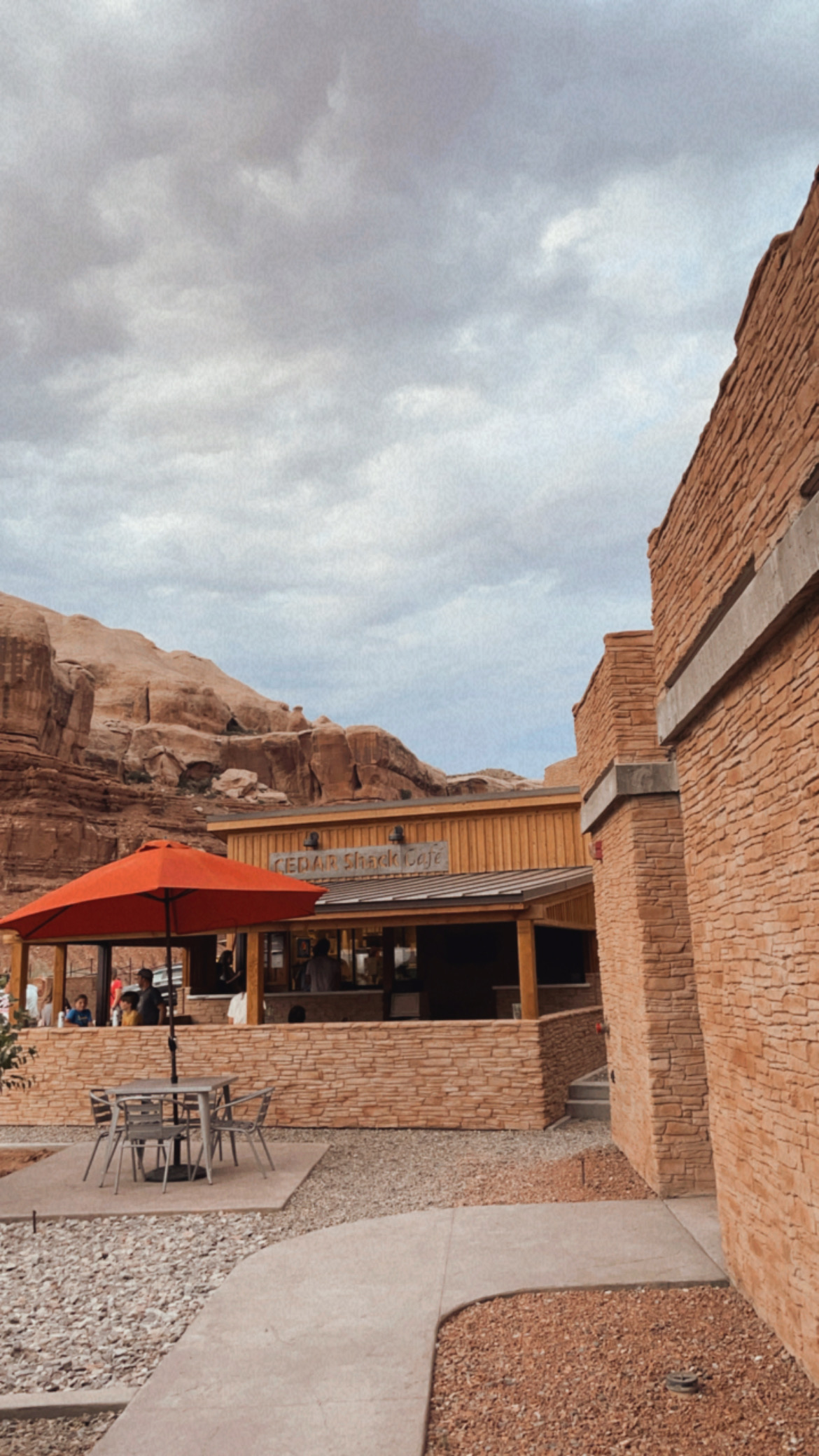 Review of Bluff Dwellings Resort in Bluff, Utah - Two Sisters Abroad