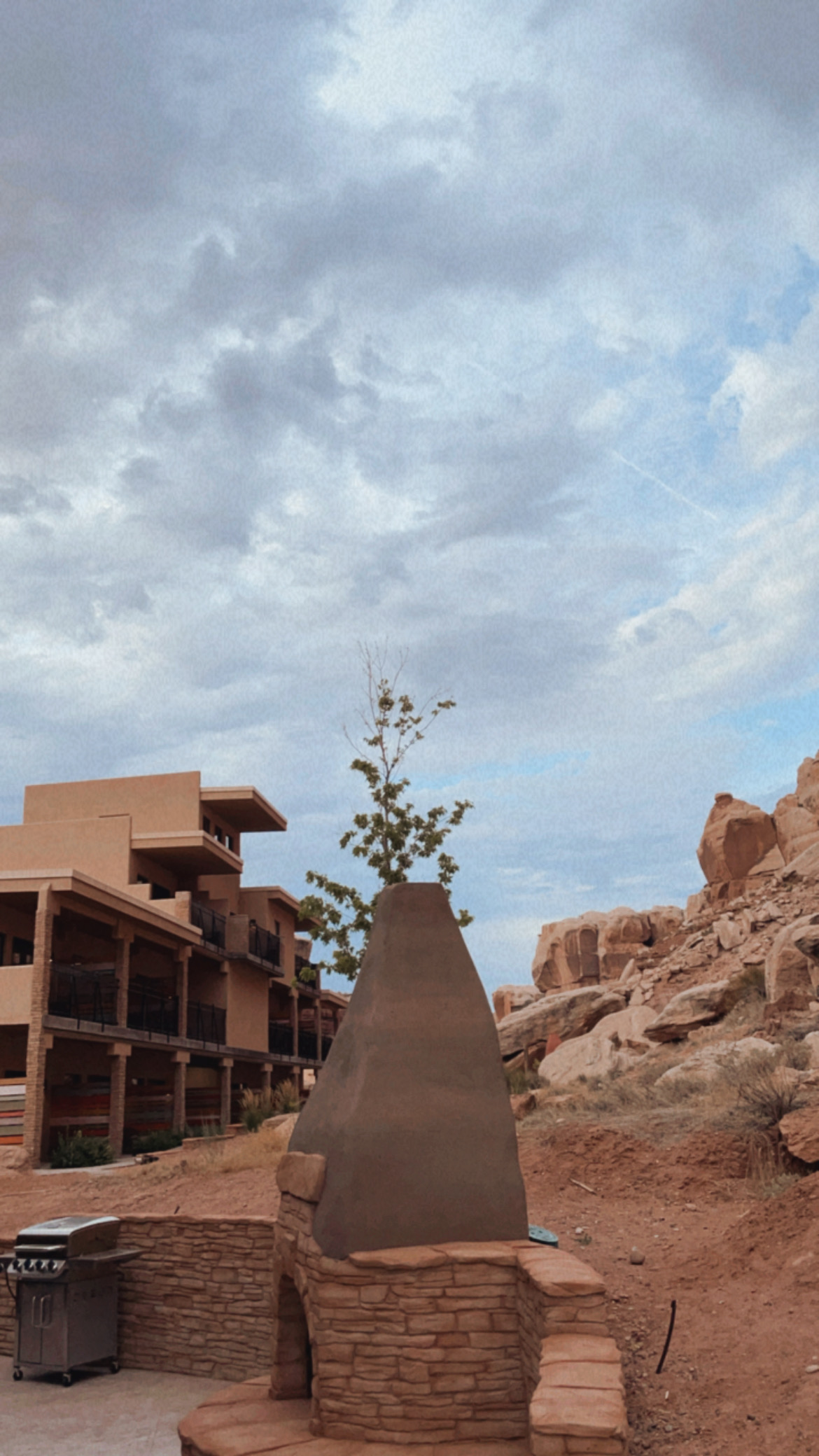 Review of Bluff Dwellings Resort in Bluff, Utah - Two Sisters Abroad